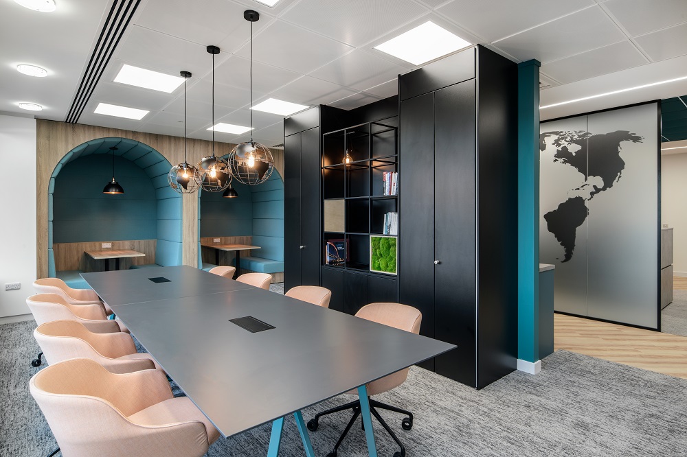 Spacestor | International Personal Finance