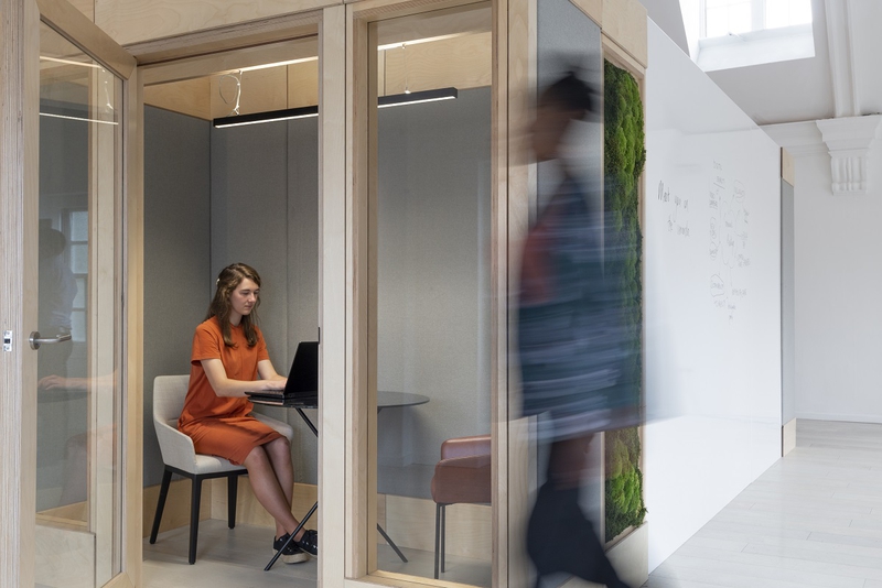 Spacestor | Awesome workplace furniture for the cool office