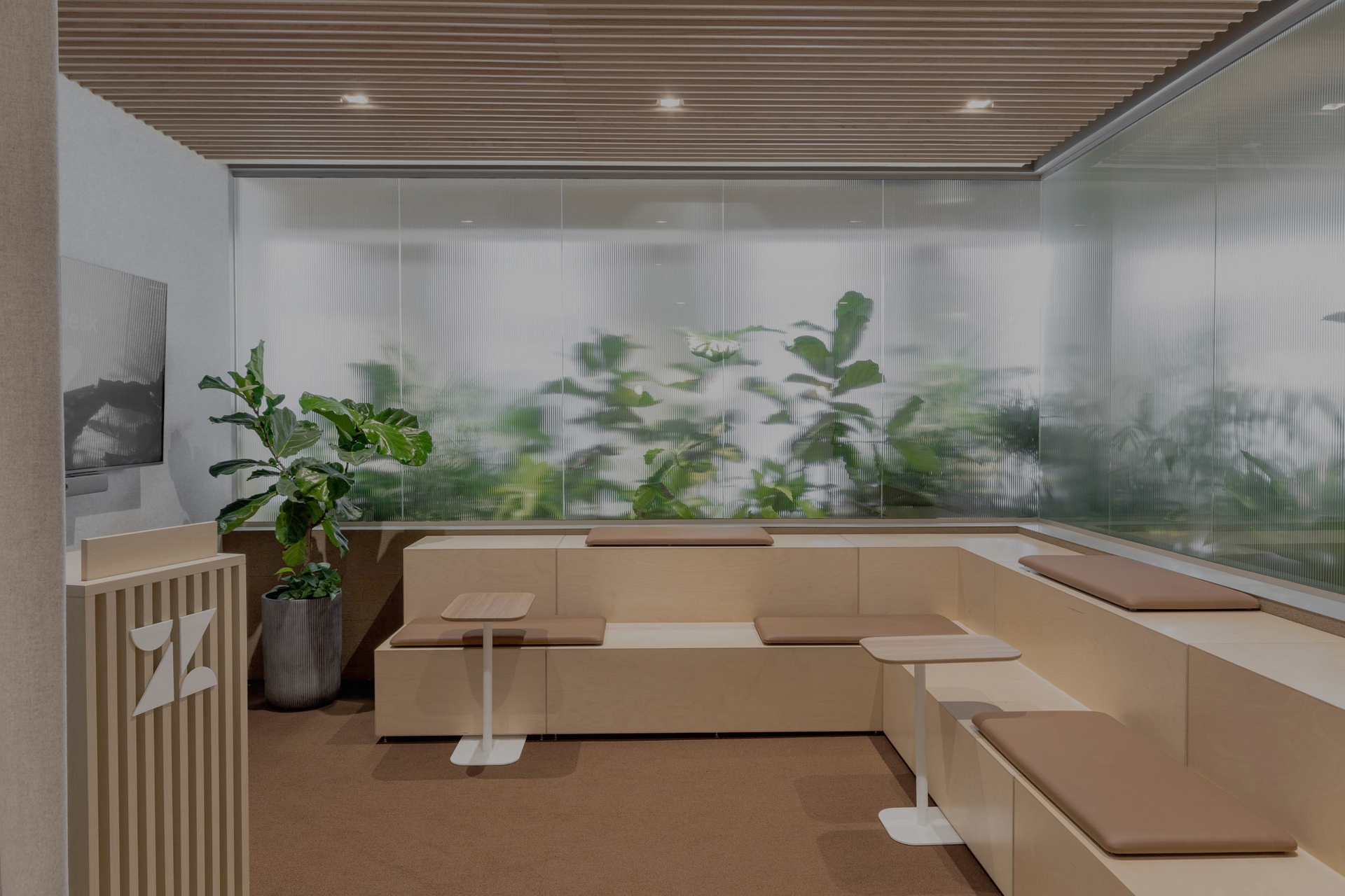 Spacestor | Awesome workplace furniture for the cool office