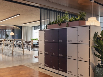 Spacestor | Customizing My Locker