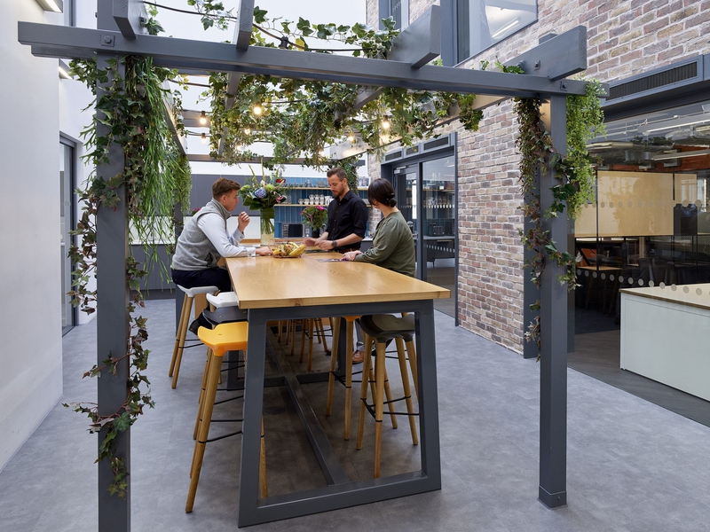 Spacestor | Human Connection