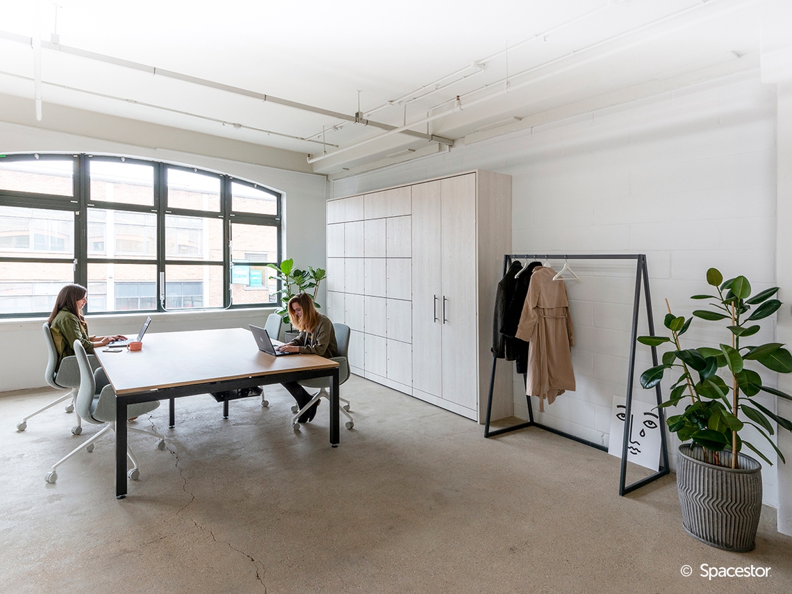 Spacestor | Awesome workplace furniture for the cool office