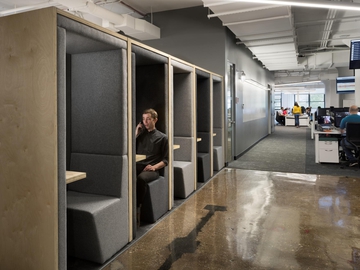 Spacestor | Railway Carriage Classic